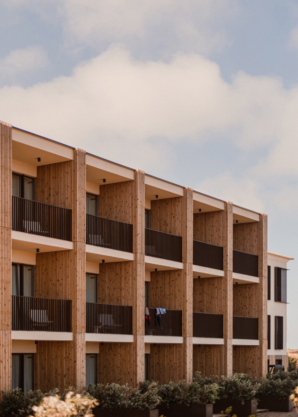 YINJISPACE - Pedra Silva Arquitectos x Aethos Ericeira Hotel